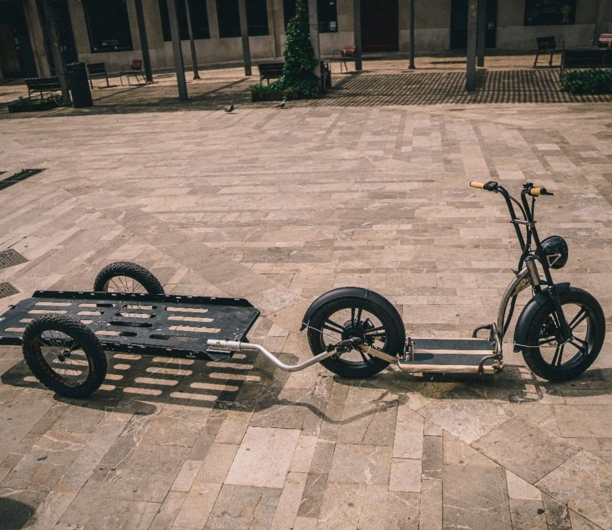 UNI BOOST X E Scooter - Der erste Lasten E Scooter für das urbane Leben